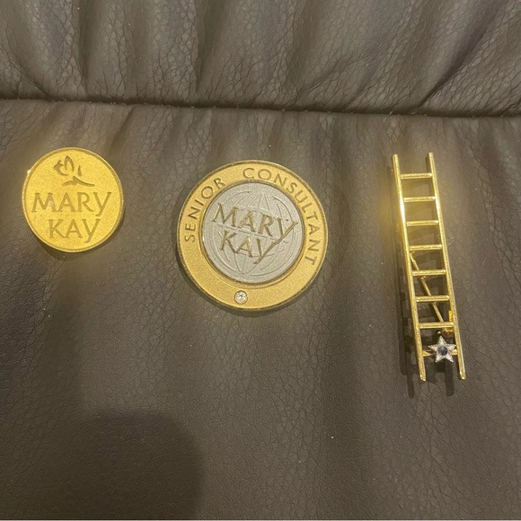 Mary Kay | Jewelry | Mary Kay Consultant Pins And Ladder Set | Poshmark